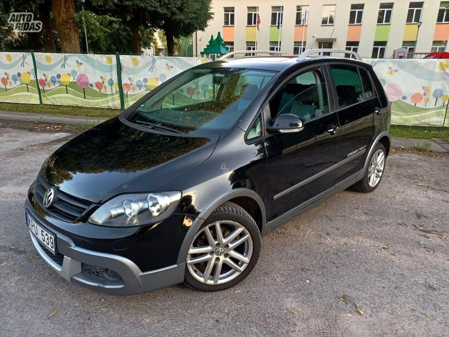 Black Volkswagen Golf 2007 in Kaunas, with an engine capacity of 1.90 L and mileage of 331 thousand km for 2900 €, photo 1 on AUTOMOTO.COM.LV