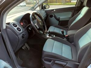 Black Volkswagen Golf 2007 in Kaunas, with an engine capacity of 1.90 L and mileage of 331 thousand km for 2900 €, photo 4 on AUTOMOTO.COM.LV