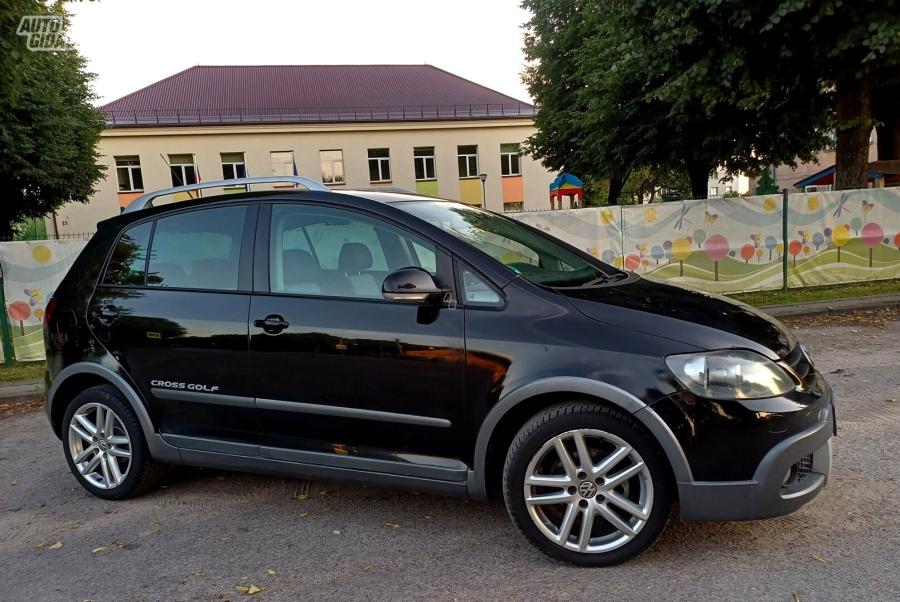 Black Volkswagen Golf 2007 in Kaunas, with an engine capacity of 1.90 L and mileage of 331 thousand km for 2900 €, photo 5 on AUTOMOTO.COM.LV