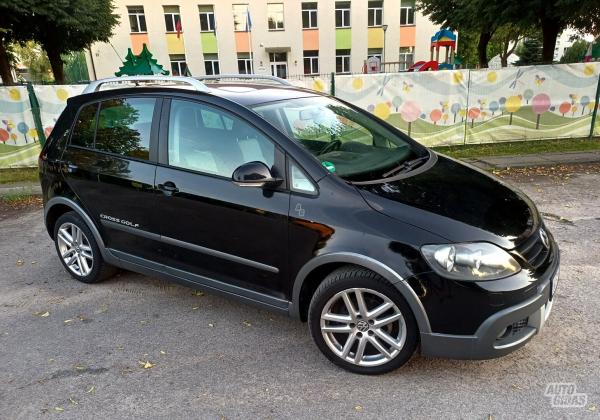 Melns Volkswagen Golf 2007 Kauņa, ar dzinēja tilpumu 1.90 L un nobraukumu 331 tūkst. km par 2900 €, foto 7 vietnē AUTOMOTO.COM.LV