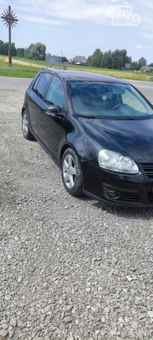 Black Volkswagen Golf 2007 in Pasvalys, with an engine capacity of 2.00 L and mileage of 306 thousand km for 1300 €, photo 4 on AUTOMOTO.COM.LV