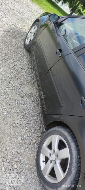 Black Volkswagen Golf 2007 in Pasvalys, with an engine capacity of 2.00 L and mileage of 306 thousand km for 1300 €, photo 6 on AUTOMOTO.COM.LV