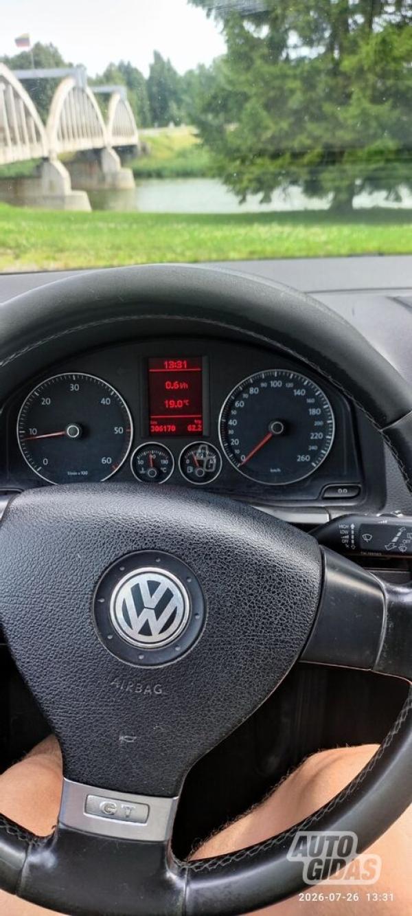 Melns Volkswagen Golf 2007 Pasvalys, ar dzinēja tilpumu 2.00 L un nobraukumu 306 tūkst. km par 1300 €, foto 7 vietnē AUTOMOTO.COM.LV
