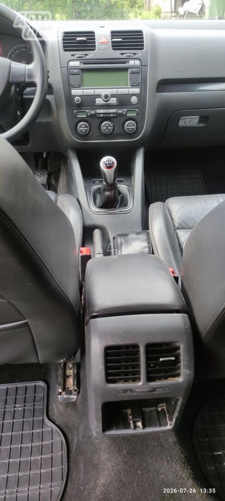 Black Volkswagen Golf 2007 in Pasvalys, with an engine capacity of 2.00 L and mileage of 306 thousand km for 1300 €, photo 11 on AUTOMOTO.COM.LV