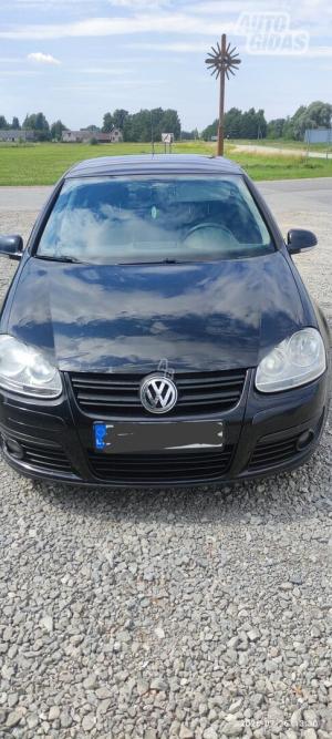 Black Volkswagen Golf 2007 in Pasvalys, with an engine capacity of 2.00 L and mileage of 306 thousand km for 1300 €, photo 17 on AUTOMOTO.COM.LV