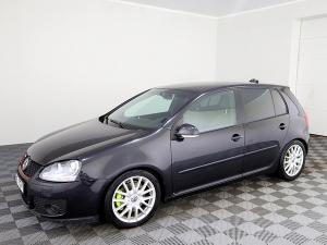 Melns Volkswagen Golf 2007 Tallina, ar dzinēja tilpumu 2.00 L un nobraukumu 272 tūkst. km par 1899 €, foto 3 vietnē AUTOMOTO.COM.LV