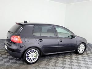 Melns Volkswagen Golf 2007 Tallina, ar dzinēja tilpumu 2.00 L un nobraukumu 272 tūkst. km par 1899 €, foto 13 vietnē AUTOMOTO.COM.LV