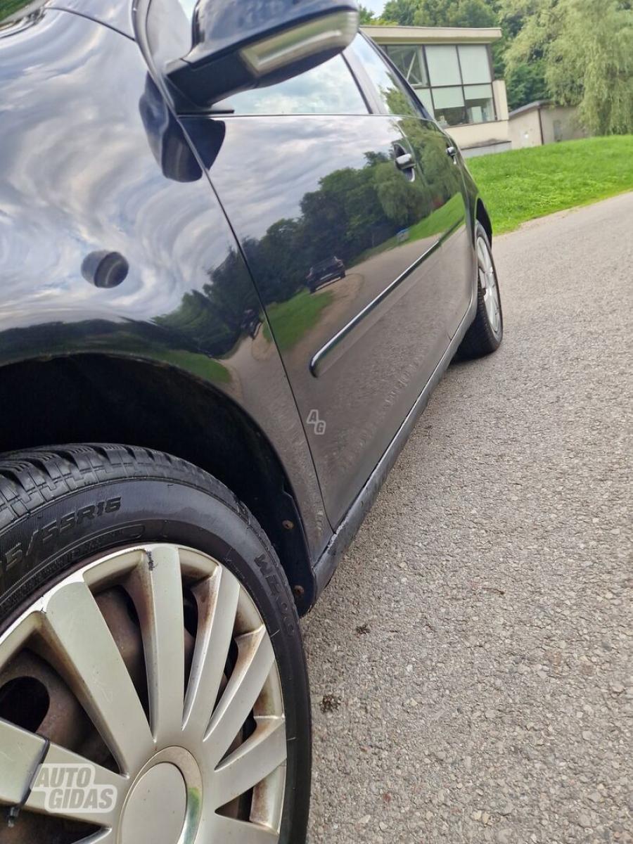 Black Volkswagen Golf 2007 in Vilnius, with an engine capacity of 1.90 L and mileage of 320 thousand km for 1500 €, photo 5 on AUTOMOTO.COM.LV