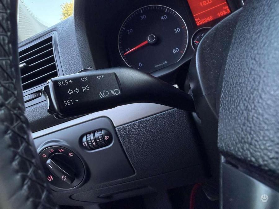 Melns Volkswagen Golf 2007 Kauņa, ar dzinēja tilpumu 1.90 L un nobraukumu 335 tūkst. km par 2950 €, foto 9 vietnē AUTOMOTO.COM.LV