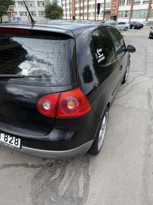 Black Volkswagen Golf 2007 in Alytus, with an engine capacity of 1.90 L and mileage of 450 thousand km for 1400 €, photo 20 on AUTOMOTO.COM.LV