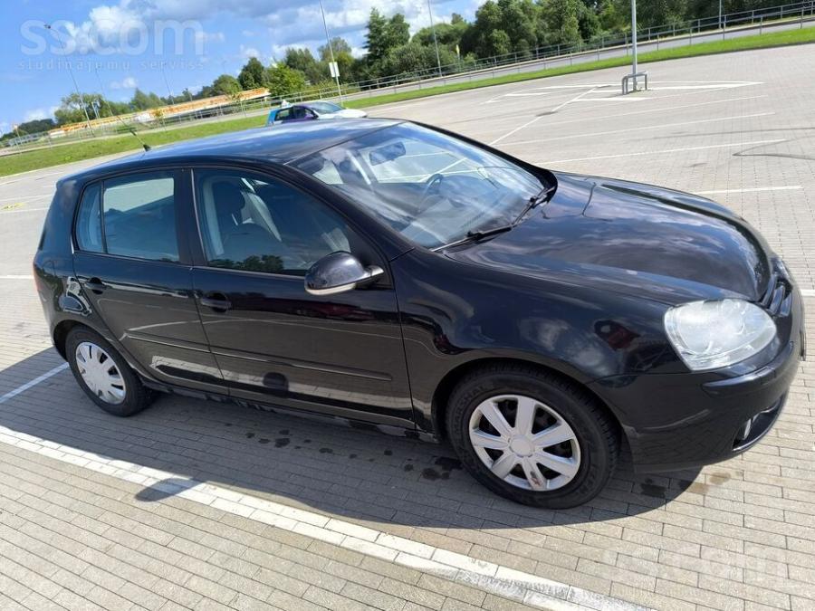 Melns Volkswagen Golf 2007 Rēzekne, ar dzinēja tilpumu 1.40 L un nobraukumu 210 tūkst. km par 2400 €, foto 3 vietnē AUTOMOTO.COM.LV