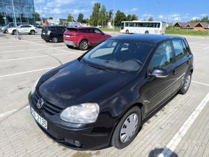 Melns Volkswagen Golf 2007 Rēzekne, ar dzinēja tilpumu 1.40 L un nobraukumu 210 tūkst. km par 2400 €, foto 4 vietnē AUTOMOTO.COM.LV
