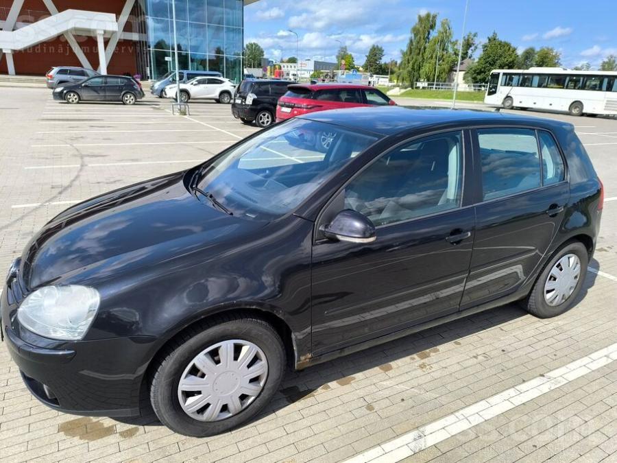 Melns Volkswagen Golf 2007 Rēzekne, ar dzinēja tilpumu 1.40 L un nobraukumu 210 tūkst. km par 2400 €, foto 5 vietnē AUTOMOTO.COM.LV