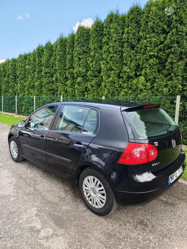 Melns Volkswagen Golf 2007 Kauņa, ar dzinēja tilpumu 1.90 L un nobraukumu 260 tūkst. km par 2300 €, foto 5 vietnē AUTOMOTO.COM.LV