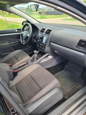Melns Volkswagen Golf 2007 Kaišiadorys, ar dzinēja tilpumu 1.90 L un nobraukumu 451 tūkst. km par 1598 €, foto 17 vietnē AUTOMOTO.COM.LV