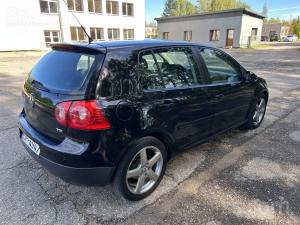 Melns Volkswagen Golf 2007 Limbaži, ar dzinēja tilpumu 1.90 L un nobraukumu 337 tūkst. km par 2750 €, foto 5 vietnē AUTOMOTO.COM.LV
