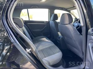 Melns Volkswagen Golf 2007 Limbaži, ar dzinēja tilpumu 1.90 L un nobraukumu 337 tūkst. km par 2750 €, foto 12 vietnē AUTOMOTO.COM.LV
