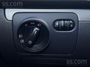 Melns Volkswagen Golf 2007 Limbaži, ar dzinēja tilpumu 1.90 L un nobraukumu 337 tūkst. km par 2750 €, foto 19 vietnē AUTOMOTO.COM.LV