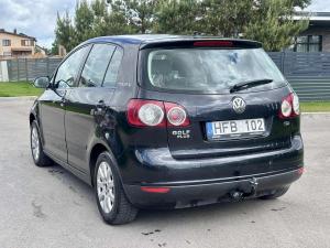 Melns Volkswagen Golf 2007 Viļņa, ar dzinēja tilpumu 1.90 L un nobraukumu 310 tūkst. km par 2900 €, foto 5 vietnē AUTOMOTO.COM.LV