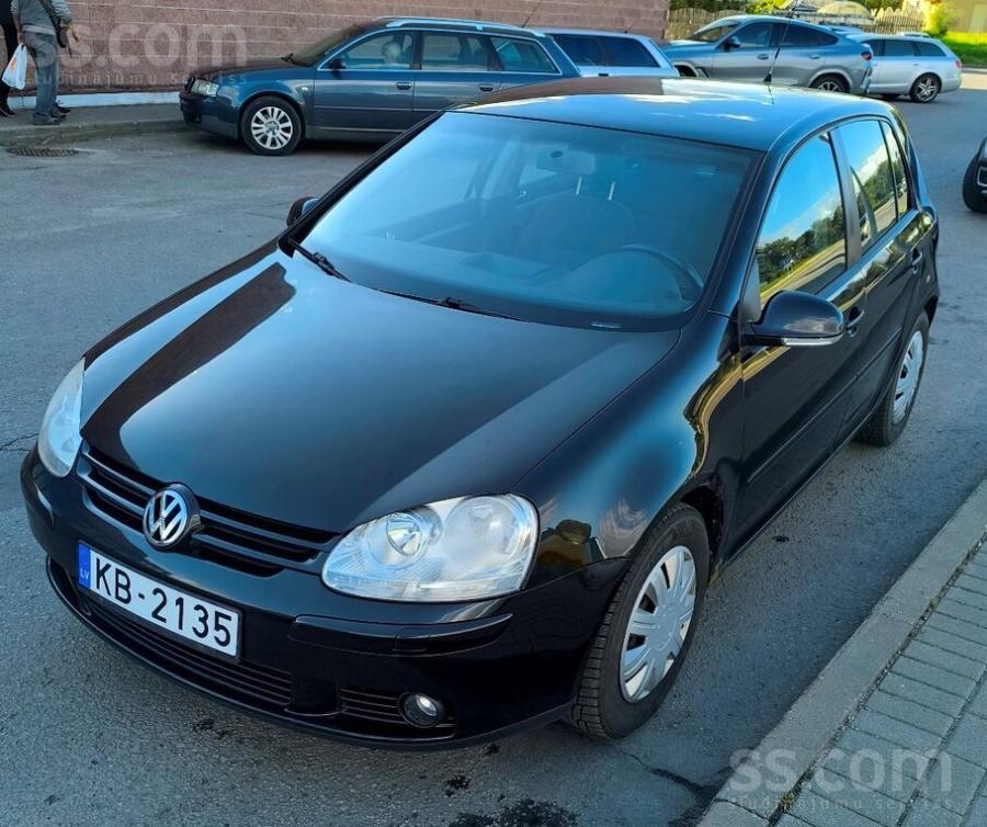 Black Volkswagen Golf 2007 in Rezekne, with an engine capacity of 1.40 L and mileage of 211 thousand km for 1800 €, photo 3 on AUTOMOTO.COM.LV