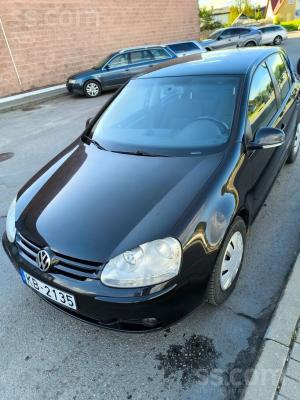 Black Volkswagen Golf 2007 in Rezekne, with an engine capacity of 1.40 L and mileage of 211 thousand km for 1800 €, photo 5 on AUTOMOTO.COM.LV