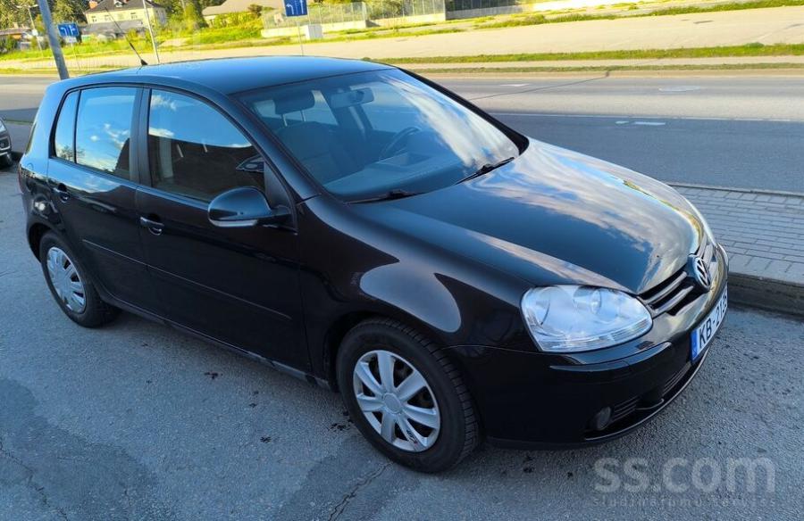 Black Volkswagen Golf 2007 in Rezekne, with an engine capacity of 1.40 L and mileage of 211 thousand km for 1800 €, photo 6 on AUTOMOTO.COM.LV