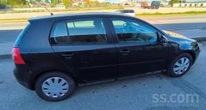 Black Volkswagen Golf 2007 in Rezekne, with an engine capacity of 1.40 L and mileage of 211 thousand km for 1800 €, photo 7 on AUTOMOTO.COM.LV