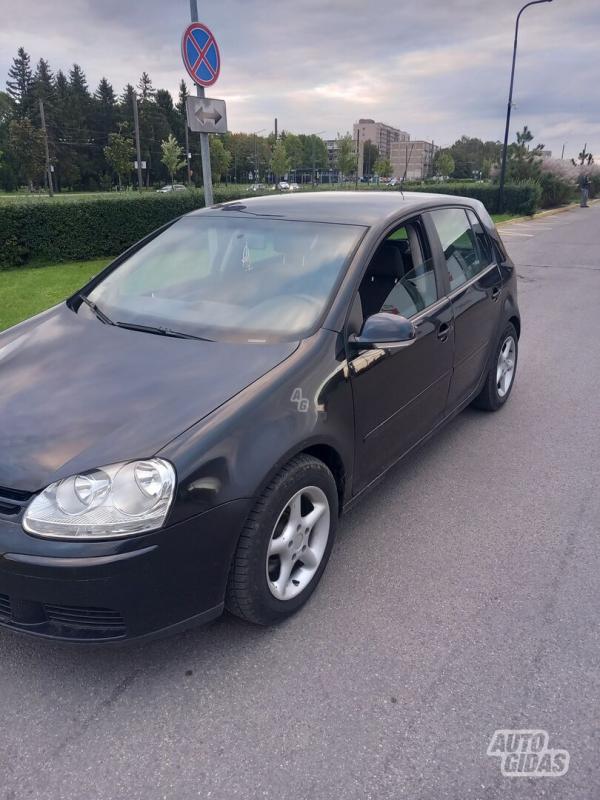 Black Volkswagen Golf 2007 in Kaunas, with an engine capacity of 1.90 L and mileage of 325 thousand km for 1500 €, photo 4 on AUTOMOTO.COM.LV