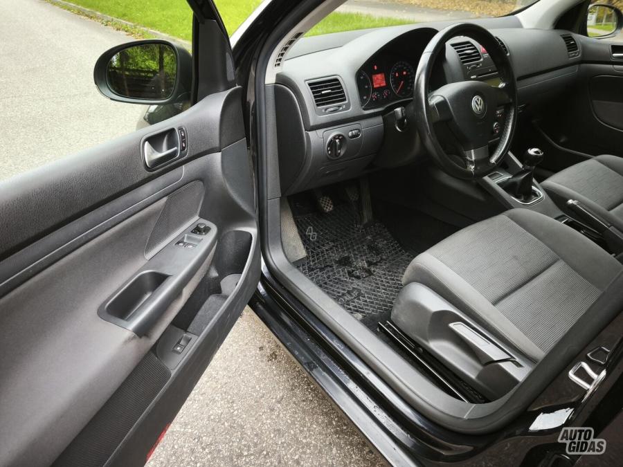 Melns Volkswagen Golf 2007 Kauņa, ar dzinēja tilpumu 1.90 L un nobraukumu 162 tūkst. km par 1700 €, foto 19 vietnē AUTOMOTO.COM.LV