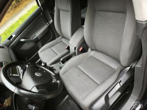 Melns Volkswagen Golf 2007 Kauņa, ar dzinēja tilpumu 1.90 L un nobraukumu 162 tūkst. km par 1700 €, foto 20 vietnē AUTOMOTO.COM.LV