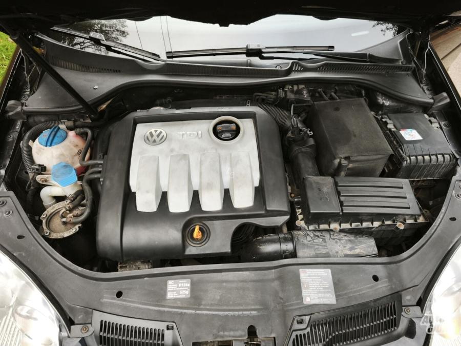 Melns Volkswagen Golf 2007 Kauņa, ar dzinēja tilpumu 1.90 L un nobraukumu 162 tūkst. km par 1700 €, foto 27 vietnē AUTOMOTO.COM.LV