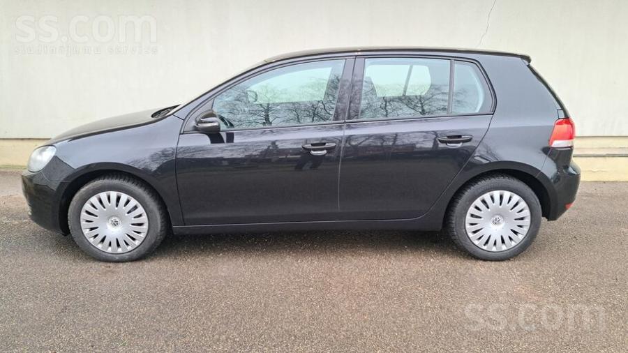 Black Volkswagen Golf 2008 in Ogre, with an engine capacity of 1.40 L and mileage of 235 thousand km for 3750 €, photo 8 on AUTOMOTO.COM.LV