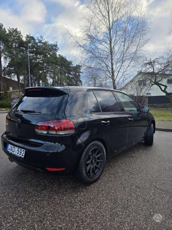 Black Volkswagen Golf 2008 in Jonava, with an engine capacity of 1.97 L and mileage of 402 thousand km for 4250 €, photo 1 on AUTOMOTO.COM.LV