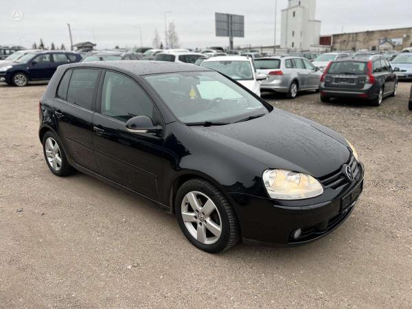 Black Volkswagen Golf 2008 in Utena, with an engine capacity of 1.97 L and mileage of 258 thousand km for 3450 €, photo 3 on AUTOMOTO.COM.LV