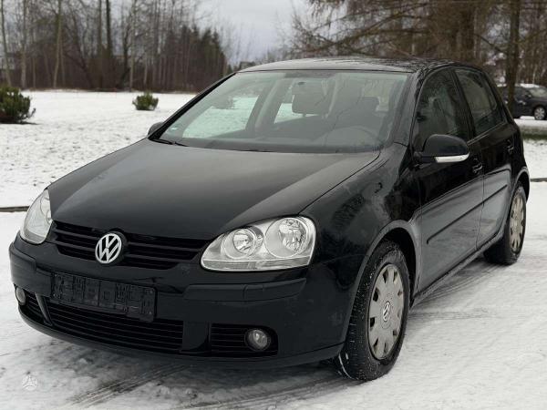 Black Volkswagen Golf 2008 in Rokiskis, with an engine capacity of 1.90 L and mileage of 288 thousand km for 999 €, photo 1 on AUTOMOTO.COM.LV