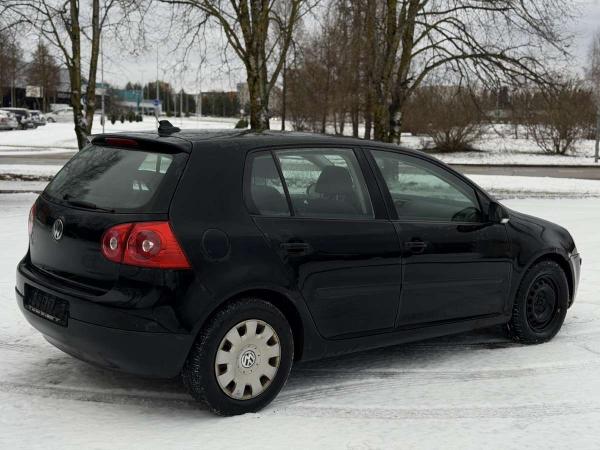Black Volkswagen Golf 2008 in Rokiskis, with an engine capacity of 1.90 L and mileage of 288 thousand km for 999 €, photo 7 on AUTOMOTO.COM.LV