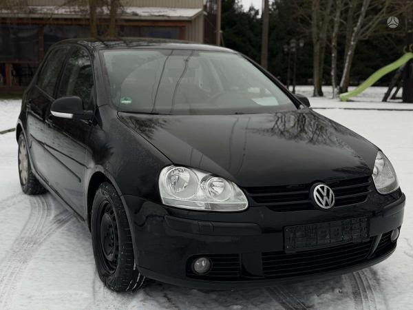 Black Volkswagen Golf 2008 in Rokiskis, with an engine capacity of 1.90 L and mileage of 288 thousand km for 999 €, photo 9 on AUTOMOTO.COM.LV