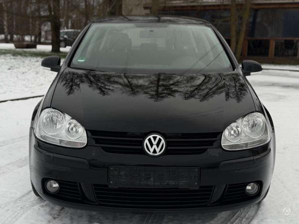 Black Volkswagen Golf 2008 in Rokiskis, with an engine capacity of 1.90 L and mileage of 288 thousand km for 999 €, photo 10 on AUTOMOTO.COM.LV