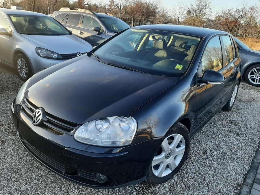 Black Volkswagen Golf 2008 in Kaunas, with an engine capacity of 1.90 L and mileage of 220 thousand km for 3600 €, photo 2 on AUTOMOTO.COM.LV