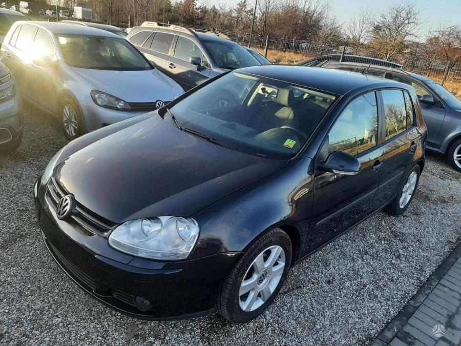 Black Volkswagen Golf 2008 in Kaunas, with an engine capacity of 1.90 L and mileage of 220 thousand km for 3600 €, photo 3 on AUTOMOTO.COM.LV