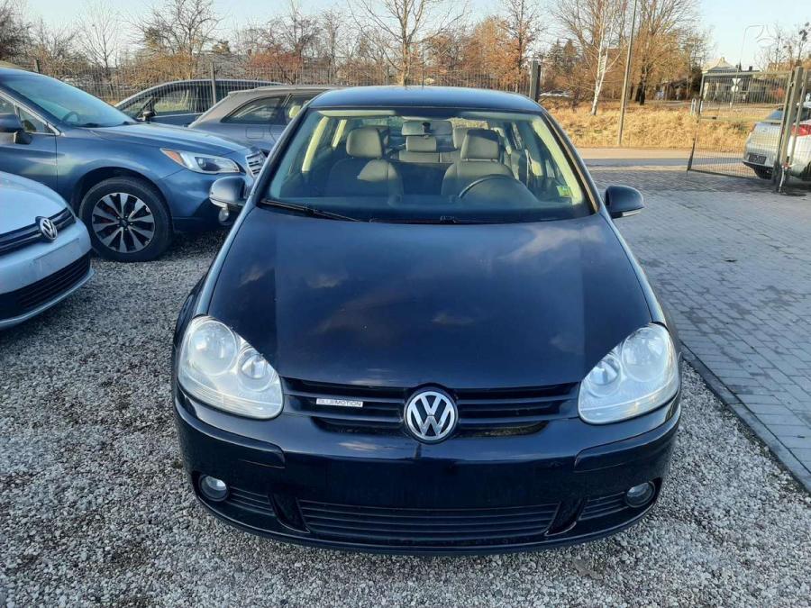 Black Volkswagen Golf 2008 in Kaunas, with an engine capacity of 1.90 L and mileage of 220 thousand km for 3600 €, photo 4 on AUTOMOTO.COM.LV