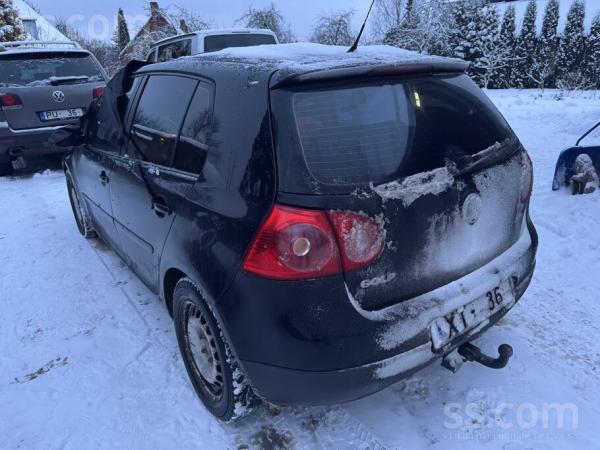 Black Volkswagen Golf 2008 in Madona, with an engine capacity of 1.90 L and mileage of 260 thousand km for 2000 €, photo 3 on AUTOMOTO.COM.LV