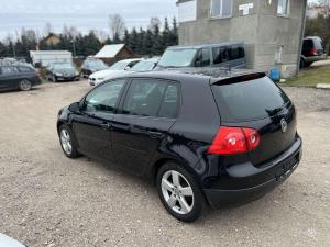 Melns Volkswagen Golf 2008 Utena, ar dzinēja tilpumu 1.97 L un nobraukumu 258 tūkst. km par 3450 €, foto 4 vietnē AUTOMOTO.COM.LV