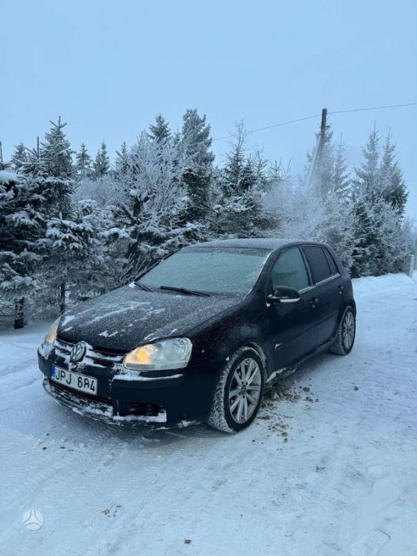 Black Volkswagen Golf 2008 in Kedainiai, with an engine capacity of 1.90 L and mileage of 384 thousand km for 2100 €, photo 1 on AUTOMOTO.COM.LV