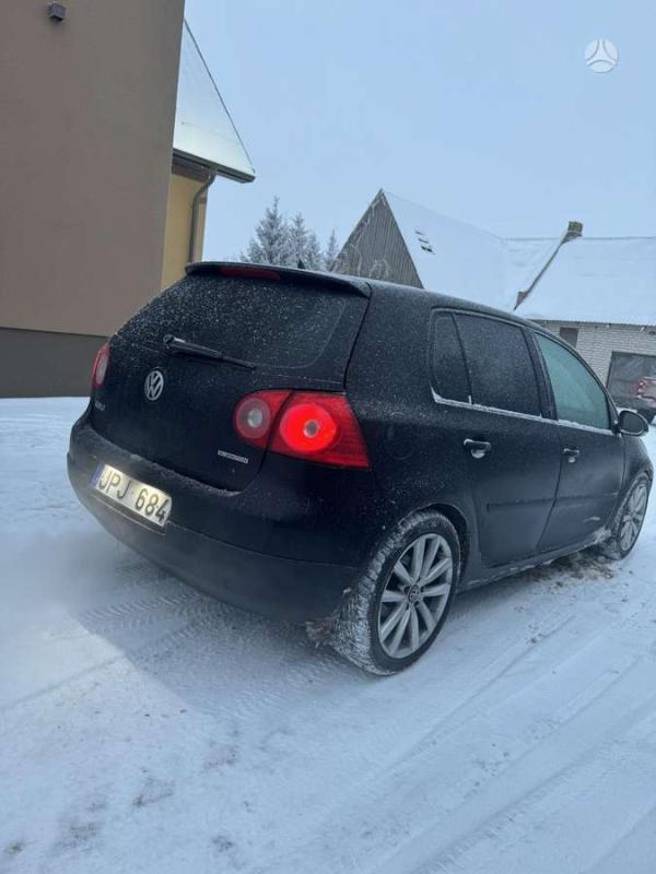 Black Volkswagen Golf 2008 in Kedainiai, with an engine capacity of 1.90 L and mileage of 384 thousand km for 2100 €, photo 2 on AUTOMOTO.COM.LV