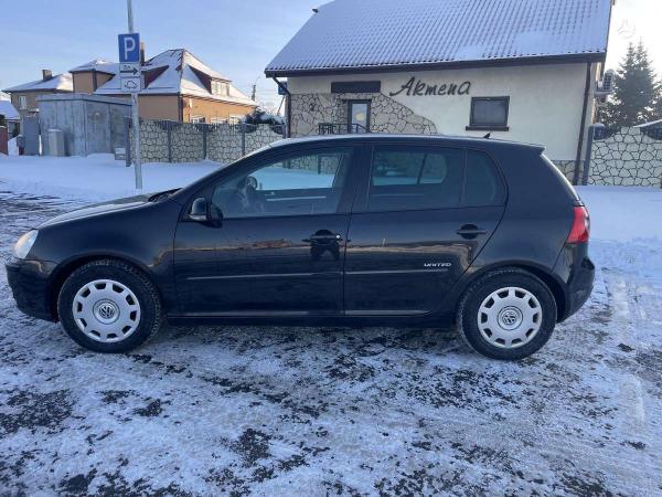 Melns Volkswagen Golf 2008 Šauļi, ar dzinēja tilpumu 1.39 L un nobraukumu 220 tūkst. km par 1850 €, foto 2 vietnē AUTOMOTO.COM.LV