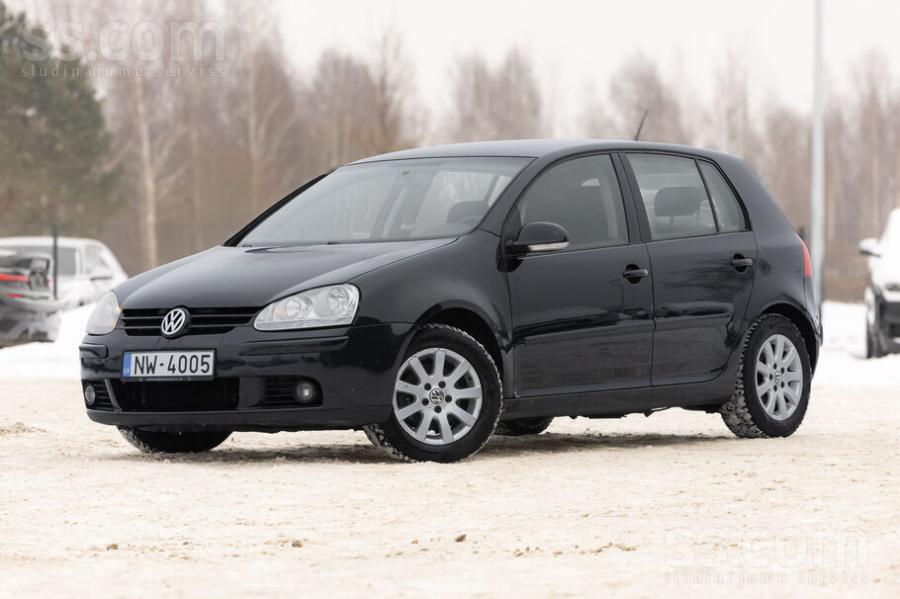 Black Volkswagen Golf 2008 in Jelgava, with an engine capacity of 1.90 L and mileage of 350 thousand km for 2450 €, photo 1 on AUTOMOTO.COM.LV