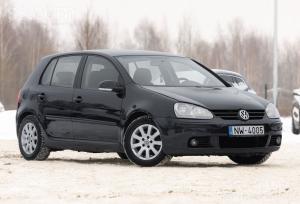 Black Volkswagen Golf 2008 in Jelgava, with an engine capacity of 1.90 L and mileage of 350 thousand km for 2450 €, photo 3 on AUTOMOTO.COM.LV