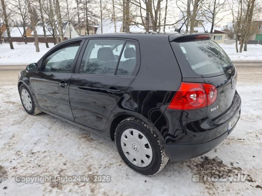 Black Volkswagen Golf 2008 in Tartu, with an engine capacity of 1.40 L and mileage of 215 thousand km for 2999 €, photo 2 on AUTOMOTO.COM.LV