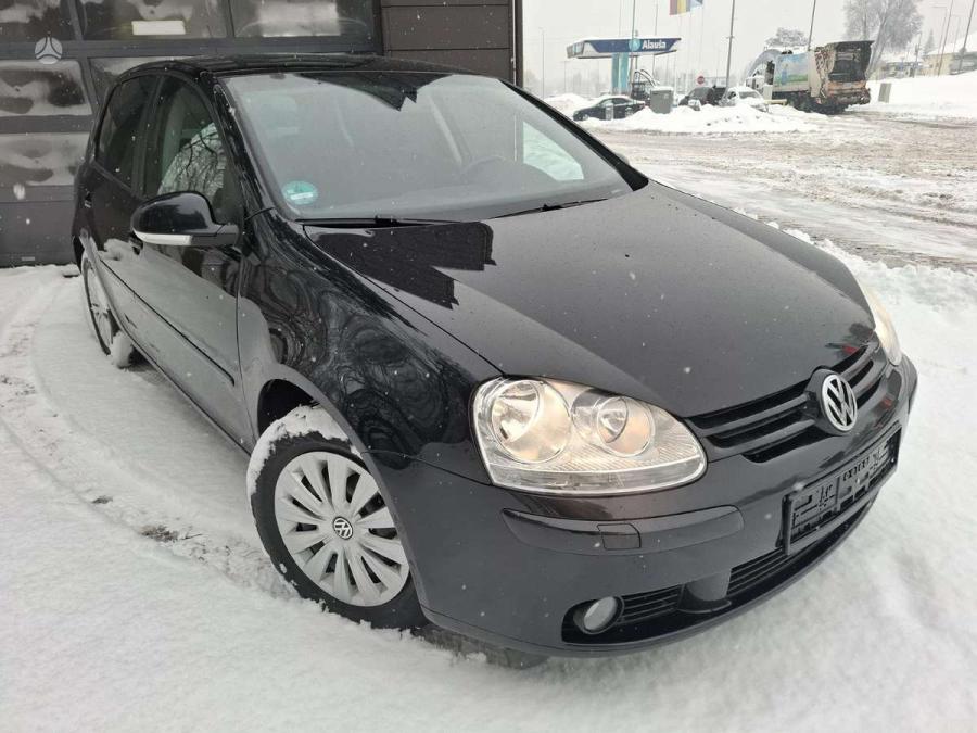 Melns Volkswagen Golf 2008 Utena, ar dzinēja tilpumu 1.90 L un nobraukumu 280 tūkst. km par 2650 €, foto 3 vietnē AUTOMOTO.COM.LV